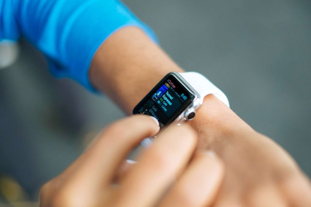 Smartwatch Benefits: Health, Fitness, Connectivity & More
